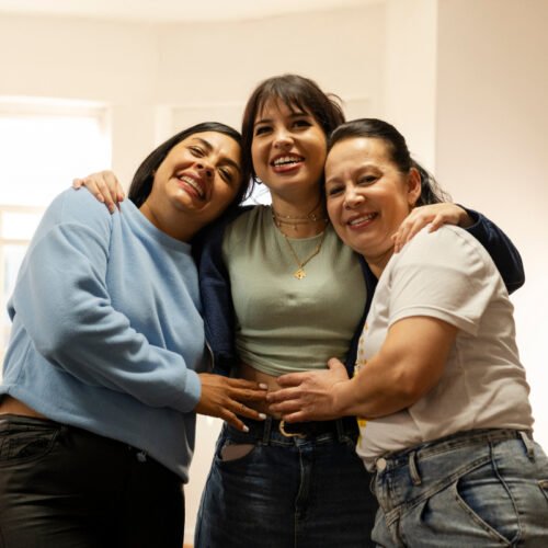 Peticiones Familiares y Ajuste de Estatus - Vera Immigration
